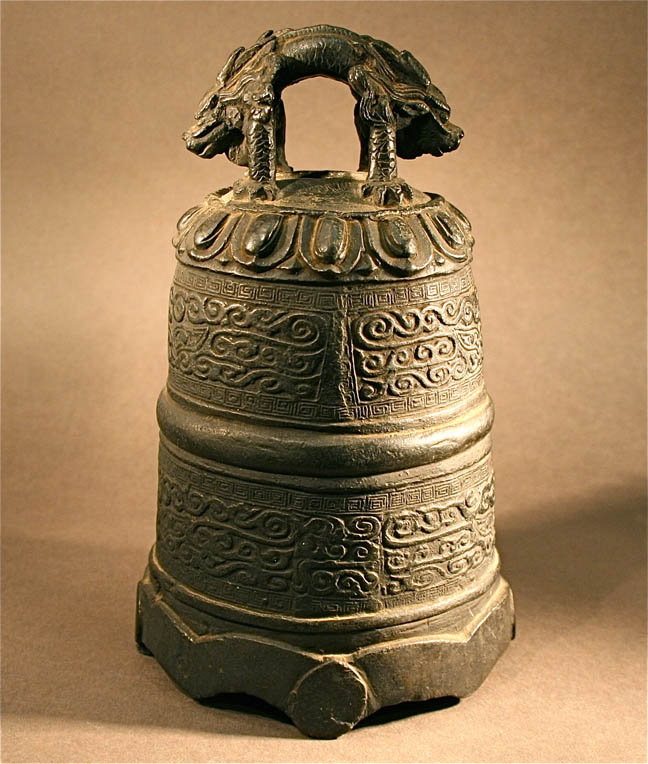 Busacca Gallery: Chinese Bronze Dragon Bell A Very Old Piece