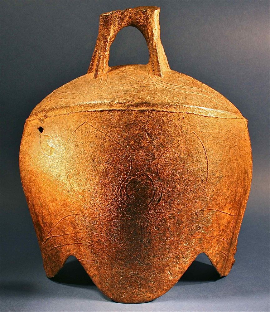 Busacca Gallery: Chinese Bell Design Ancient Cast Iron Metal Tool ...